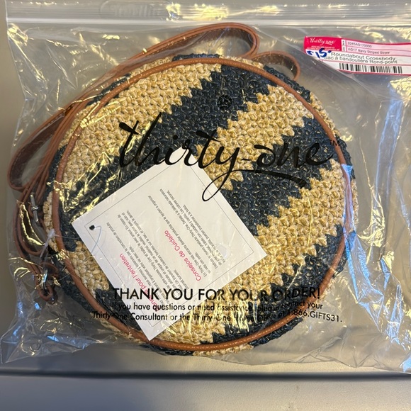 thirty-one | Bags | Super Cute Round Crossbody Bag New In Bag | Poshmark
